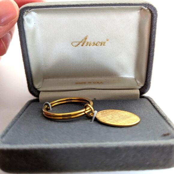 Anson | Accessories | Vintage Anson Brushed Gold Tone Oval Key Ring ...